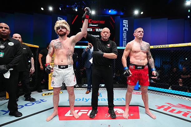Michał Oleksiejczuk devance Marc-André Barriault dans un Slugfest ...